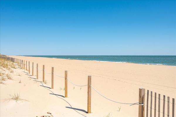 Harbour Bay-cozy Canal-front Condo – Pool & Water Views - Ocean City, MD