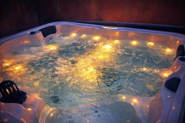 Love Room Jacuzzi Privatif à Martigues - Martigues