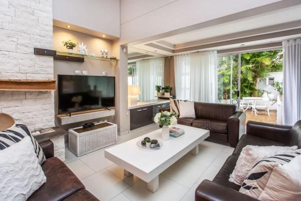 Atlantic Delight 4bed Parking & Pool - Camps Bay