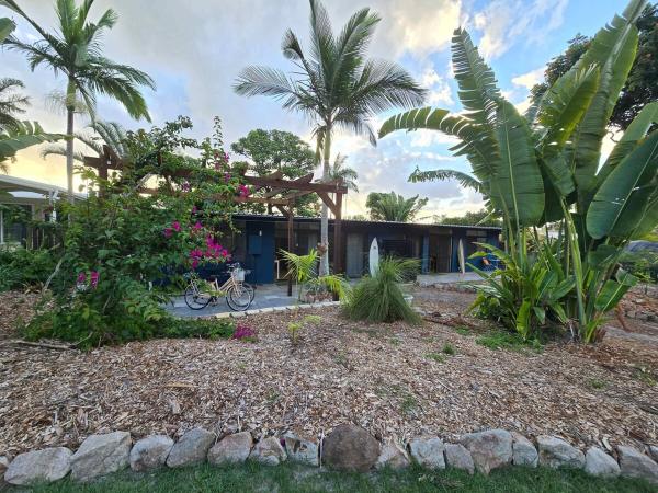 Pet Friendly Coastal Retreat Walk To Beach Outdoor Shower - Rainbow Beach