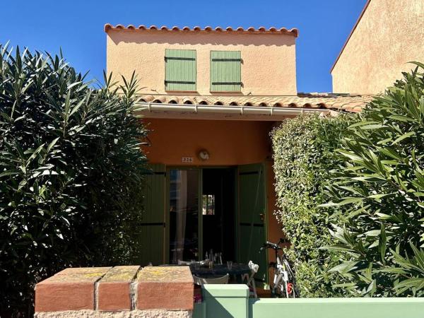 Maisonnette Climatisée à 2 Min De La Plage Avec Terrasse Et Parking Privatif - Le Barcarès