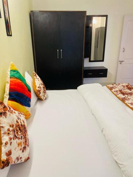 Abhi Apartments - Shimla