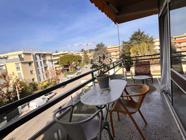 Heliotel Marine Studio 30m2 Très Lumineux Avec Terrasse 17m2 Au 3eme éTage - La Colle-sur-Loup