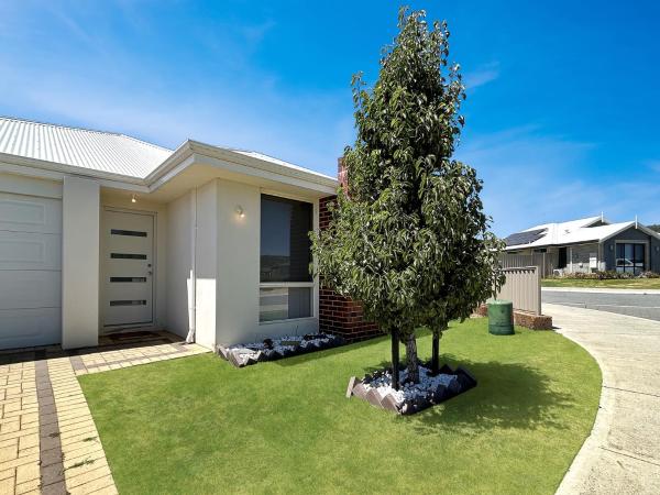 Spacious 3-bed Home In Peaceful Byford - Perth