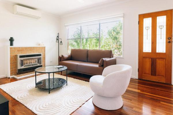 Luxury Living Close To Beaches! - Frankston