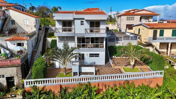 The Gray House - Abrantes