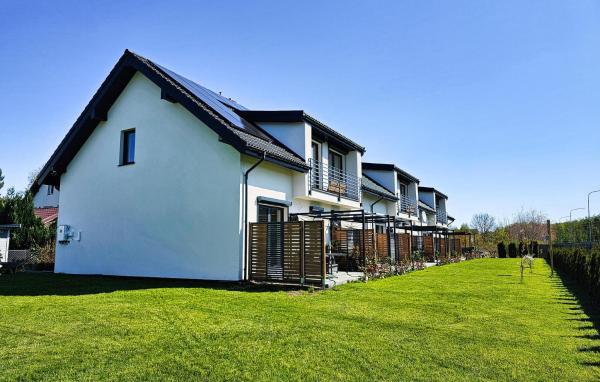 Schönes Haus Mit 2 Schlafzimmern In Grzybowo - Grzybowo