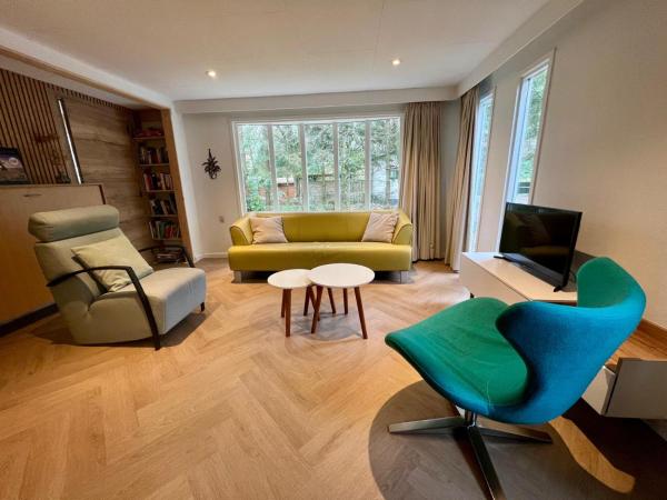 Kindvriendelijk Sfeervol Vakantiehuis Bosgeneugte Bij Zwembad Op De Veluwe - Nunspeet
