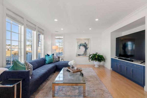 Luxury Retreat W Heated Pool Large Stone Patio - Mashpee, MA