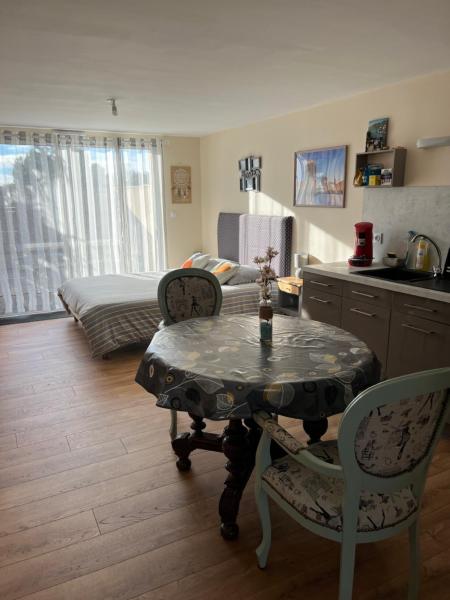 Studio Pour 2 Personnes à Tonnay Charente - Charente-Maritime