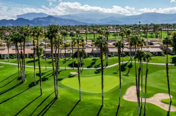 Vy559 - Violet Circle - Palm Desert, CA