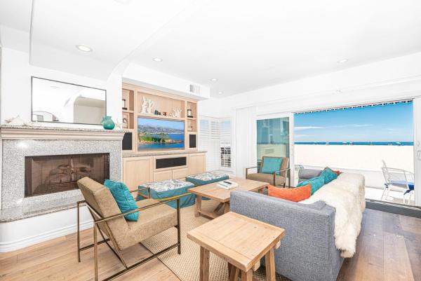 Luxe Oceanfront 3br W Rooftop Deck, Pier To Pier Location By Beachview Rentals - Irvine, CA