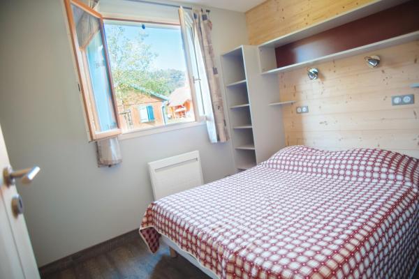 Camping Base De Loisirs Du Lac De La Moselotte - Gérardmer