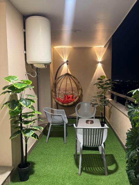 Gold Crest Modern & Luxury Apartments-city View Dha Lahore - Lahore