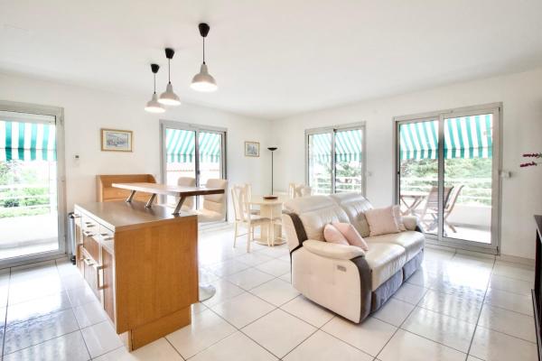 Terrasse, Piscine & Parking Sur La Côte D'azur - Saint-Laurent-du-Var