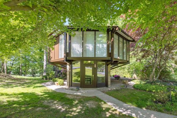 The Escape Pod Cheat Lake, Morgantown, Hot Tub, 2bed, 2bath - Cheat Lake, WV