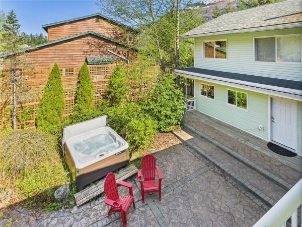 Forest-view 1br W Hot Tub Near Downtown Juneau - Juneau, AK