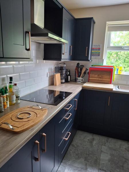 Viola Villa - Craigavon 4 Bed House For 6 Guests - 아마