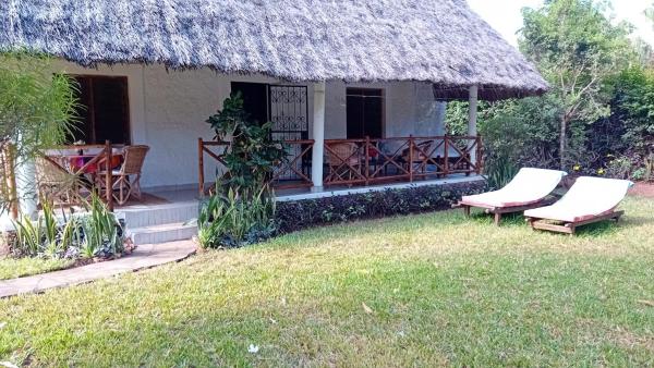Les Datchi Cottages - Diani Beach