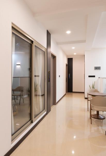 Sandy Blooms - Maldives