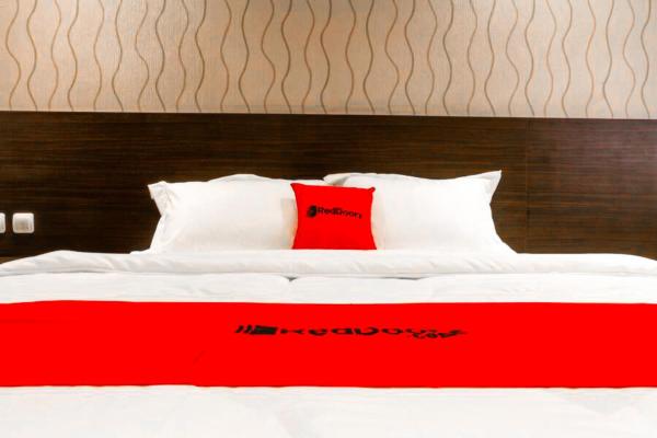 Reddoorz Plus @ Dipatiukur - Bandung