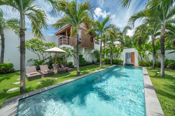 Villa Palm Tree - Huge 4bd Villa Center Seminyak - Bali