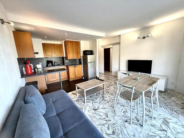 T2 Lumineux Avec Piscine Et Plage à Pieds à Mandelieu-la-napoule - Mandelieu-La Napoule