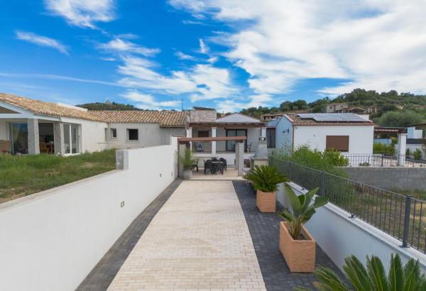 Pili Sardinia - Baunei