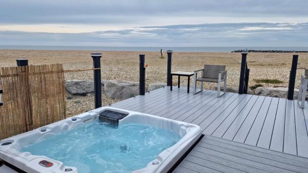 On The Beach Lodge, Hot Tub, Panoramic Views - Hayling Island