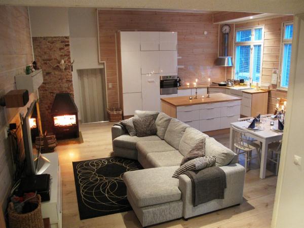 Wanha Koulu Tahko Unelma, 4mh, Palju, Sauna, Tupakeittiö, Wifi, Liikuntasali, Rinteetsparavintola 6km, Lemmikit Ok, Edukas - Kuopio