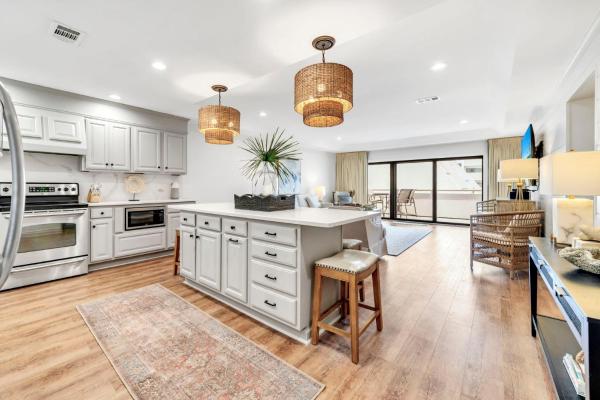 Aegean 209 Near Beach Overlooks Pool! - Destin, FL