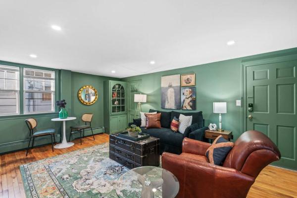 1br Downtown Salem | Parking |Steps 2 Witch Museum - Marblehead, MA