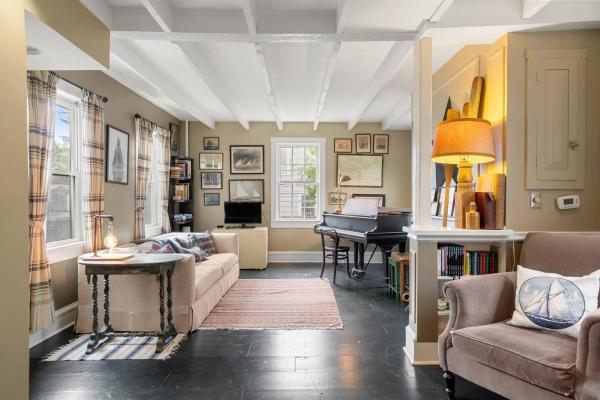Minutes To Salem|historic Marblehead Nautical Home - Beverly, MA