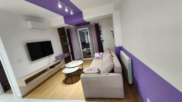 En Riverside Apartment - 斯科普里