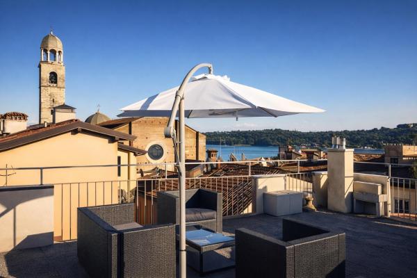 Top Floor With Terrace And Lake-view Solarium - Manerba del Garda