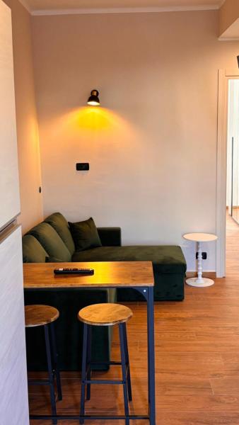 Caldo Bilocale Con Metro Sotto Casa - Moncalieri