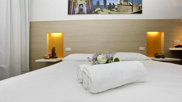 Hotel Kaos - Porto Empedocle