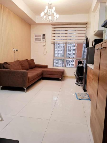 Sunshine100 1bedroom 65inchestv Poolgymbilliardplayground - Makati