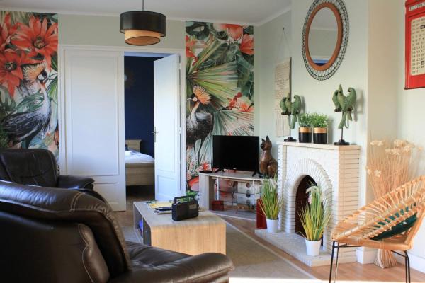 Port Winston Free Parking - Arromanches-les-Bains