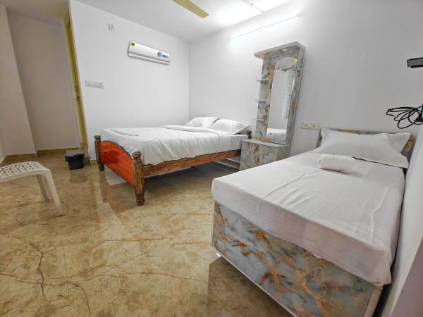 Hotel Ypr Deluxe - Bangalore