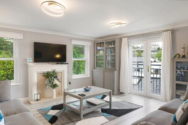 Stylish Apartment With Private Parking Torquay - Torquay