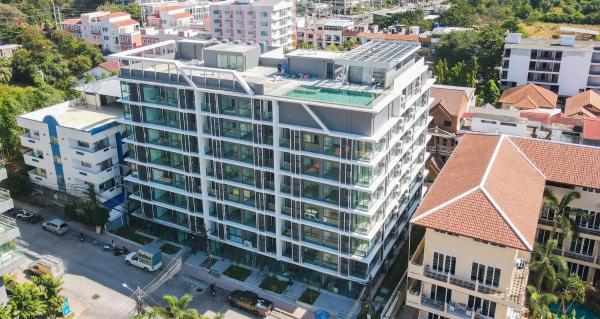 Cozy Condo With Swimming Pool, Gym, Sauna, Great Location, Near Beach, Easy Transport - Guest Friendly - Jomtien