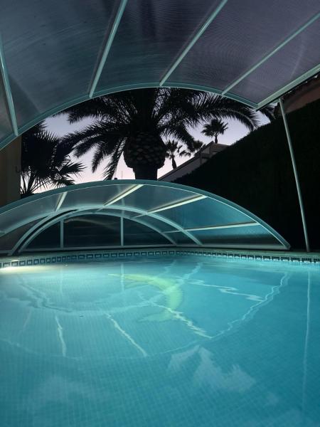 Impresionante Villa Con Piscina Climatizada - Oliva Nova - Oliva, Valencia