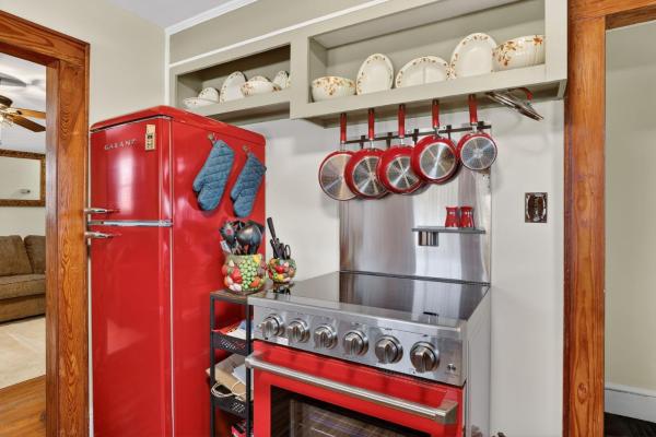 Vintage Home Near Casino, Speedway And Music Sites Home - Bristol, TN
