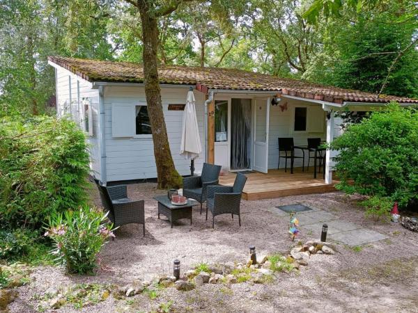 Holiday Home Chalet B10 Yemanisi In Der Dordogne By Interhome - Nontron