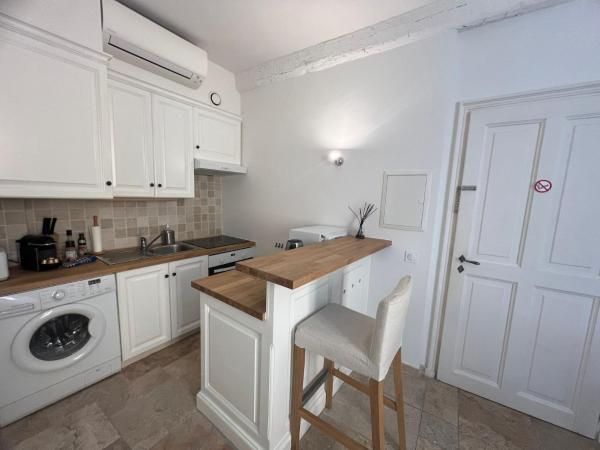 Apartment Authentisches Studio Im Herzen Des Dorfes By Interhome - Saint-Tropez