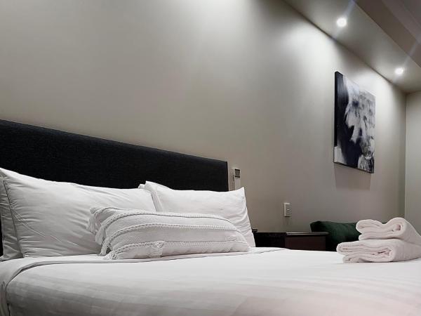 Prince Of Wales Hotel - Wagga Wagga