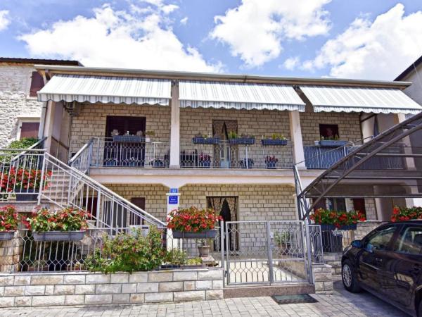 Apartment In Murine Mit Großer Terrasse By Interhome - Umag