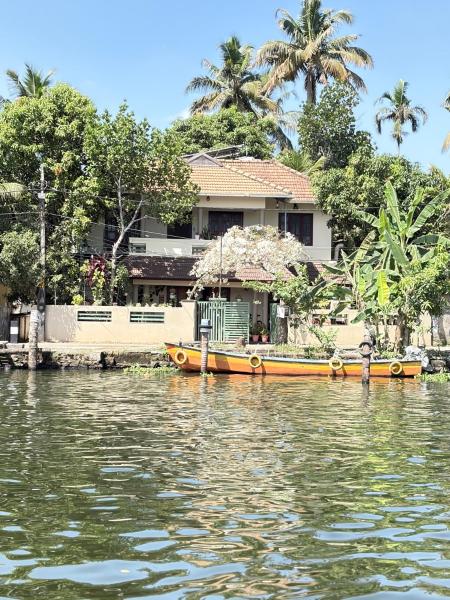 Sacred River Homestay - Alappuzha