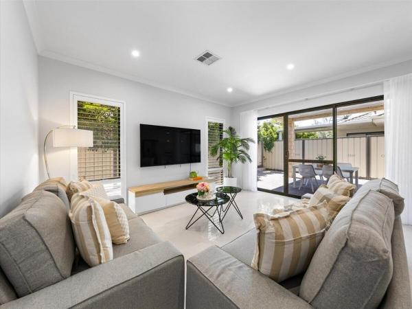 Brand New Spacious & Stylish Stay In Vic Park - Belmont